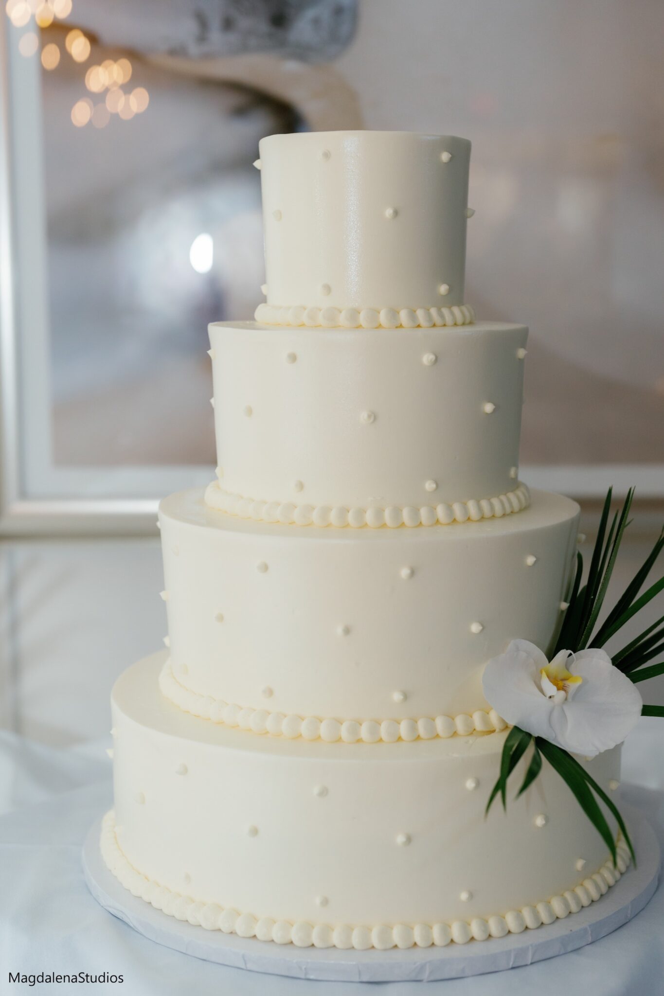 Smooth Buttercream and Dots with Bead Borders | The Bake Works